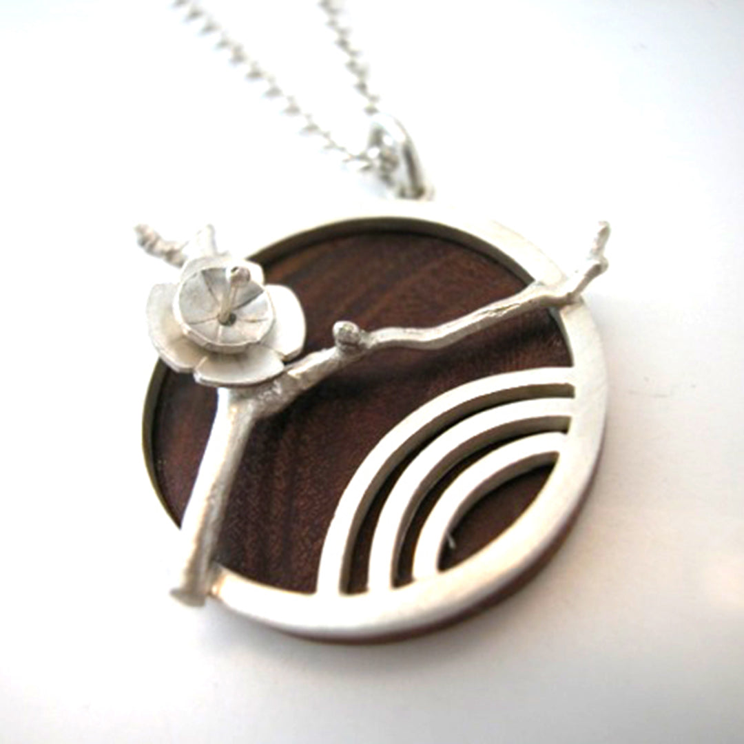 "New work by Julie Carter" – Small Space Jewellery