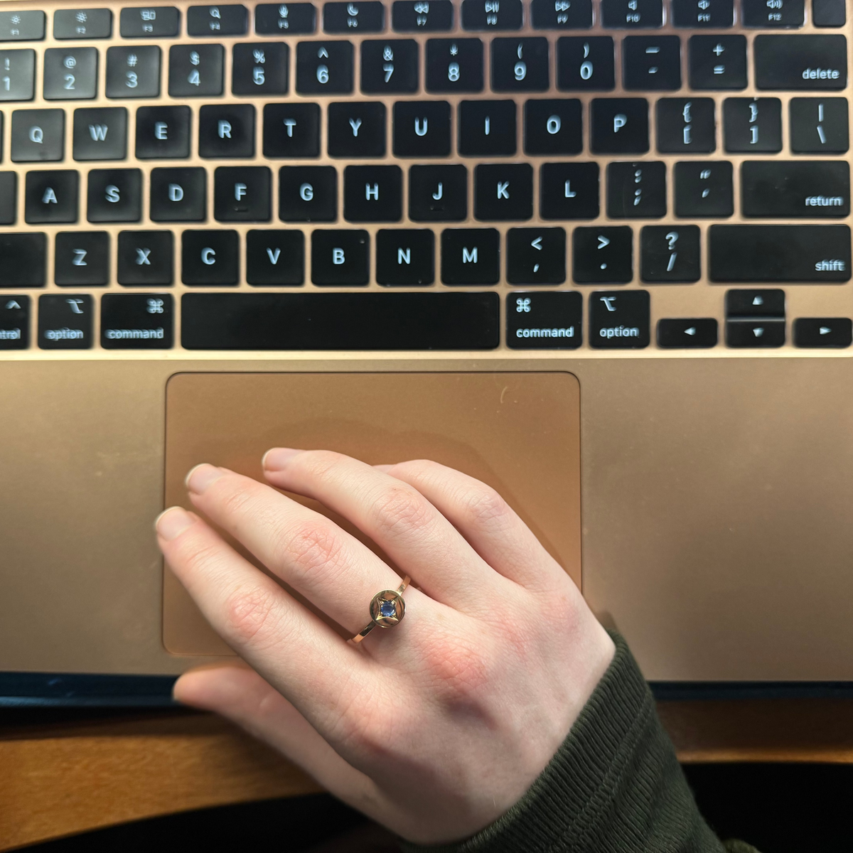 Blue Sapphire Star-Set Ring – Small Space Jewellery